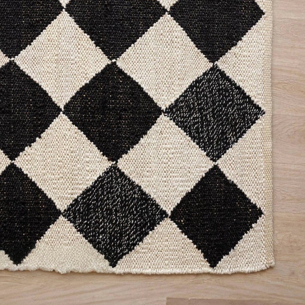 Black Jute Harlequin Trellis Area Rug