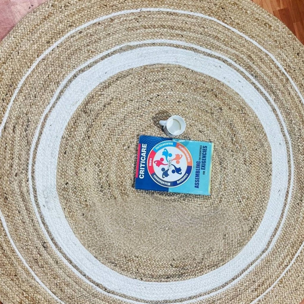 Round Jute Rug With White Trim