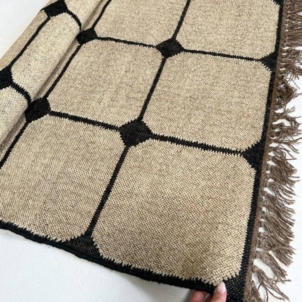 Wool And Jute Rug Square Pattern